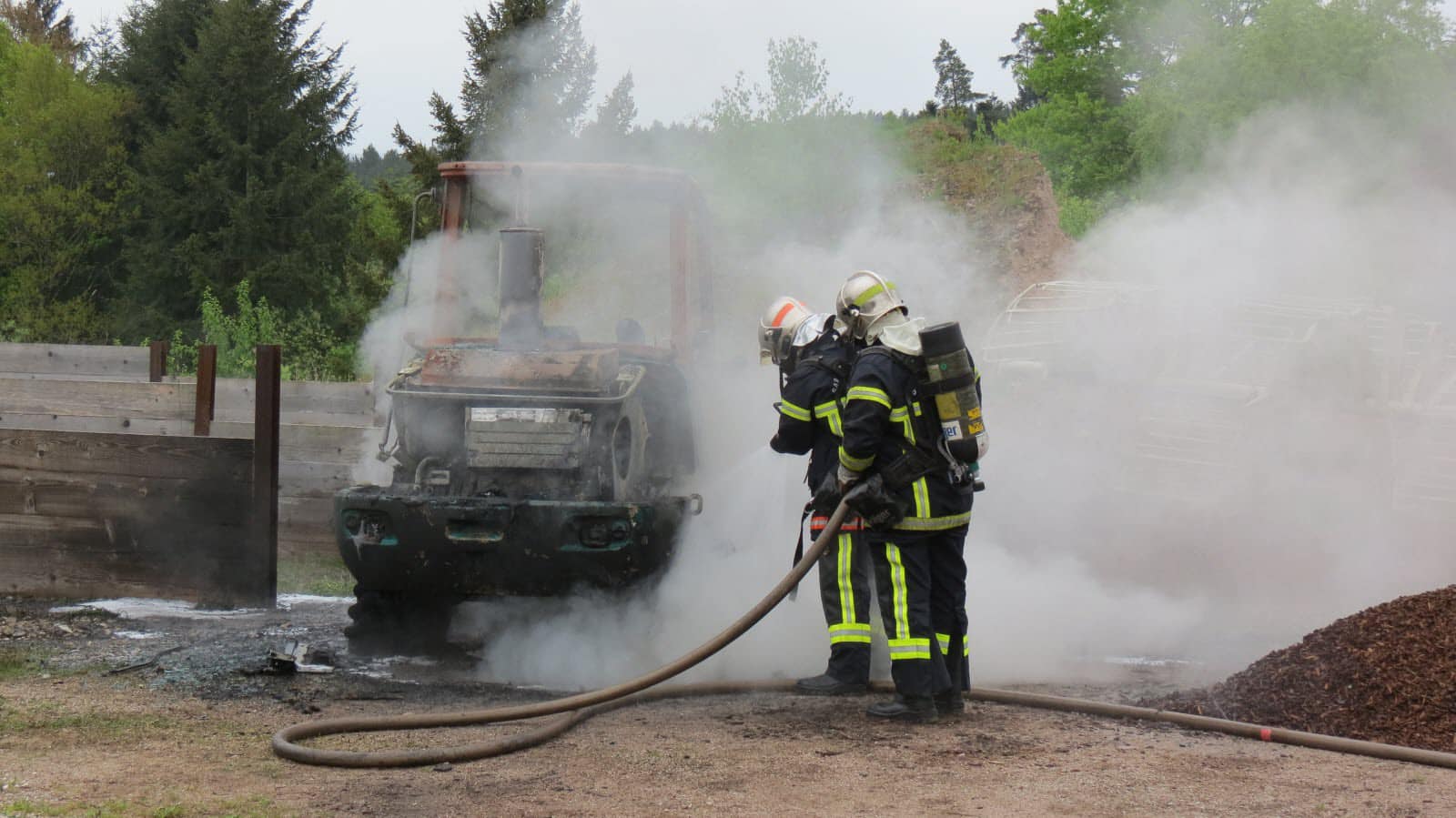 Un engin de chantier incendié - Roubaix Web